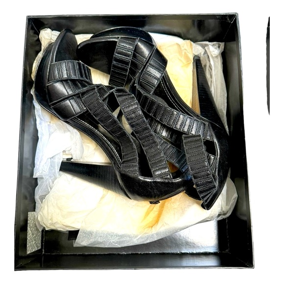 Report Signature | Shoes | Report Signature Ditmar Blackstrappy ...